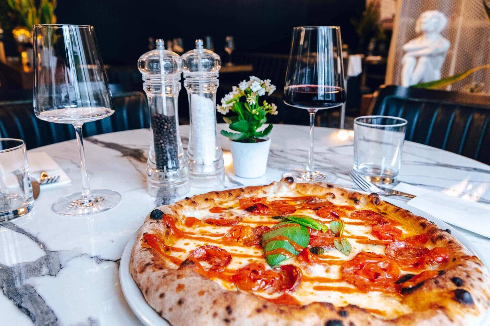 Pizzeria Wien - beste Pizzen im Uno-Due-Tre in 1030 Wien